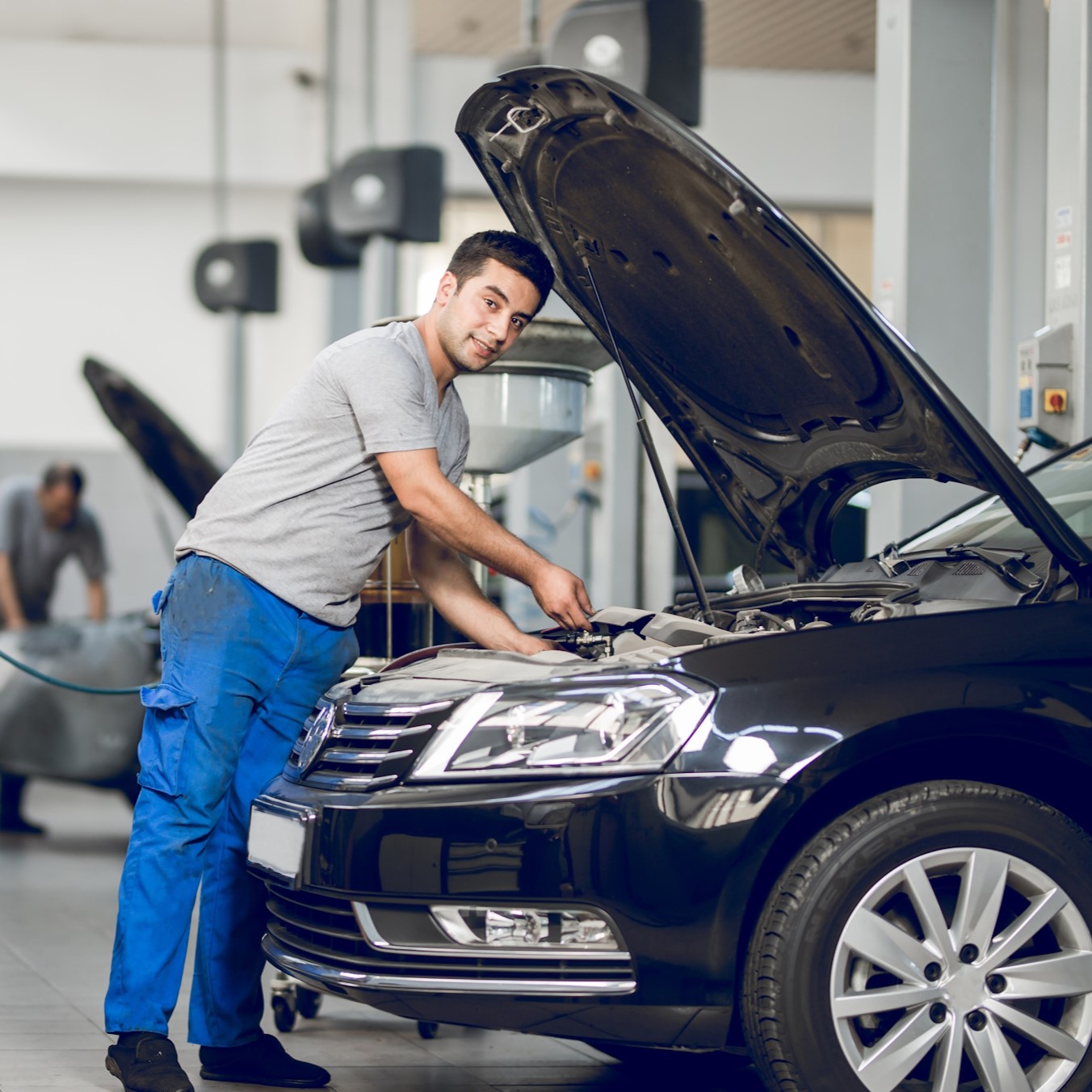 Wheelzy - Doorstep CAR WASH Service in Kolkata